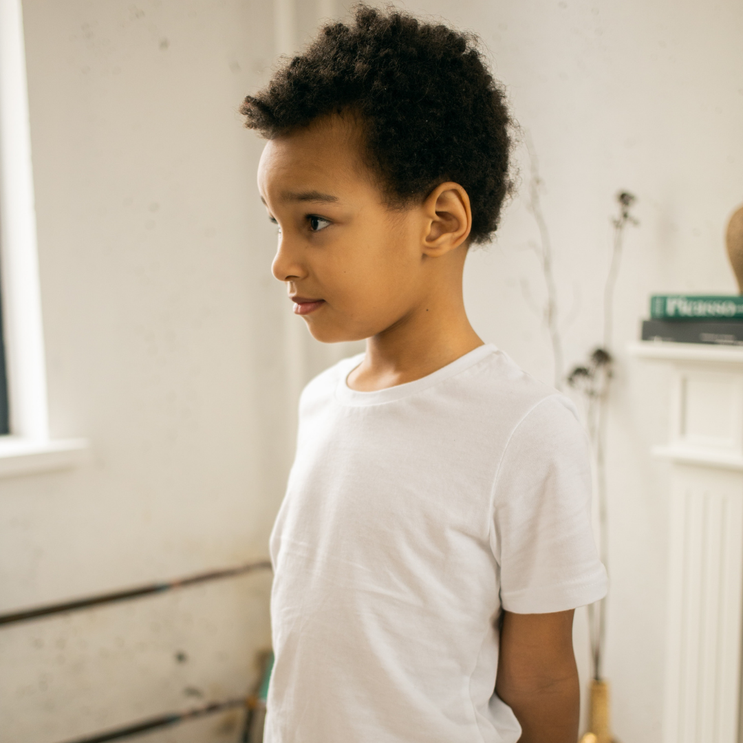 Why Your Child is Clingy and How to Deal With It | themompsychologist.com