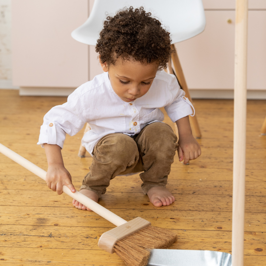 My Baby/Toddler Won’t Stop Throwing Food! – Ways to Prevent and Handle ...